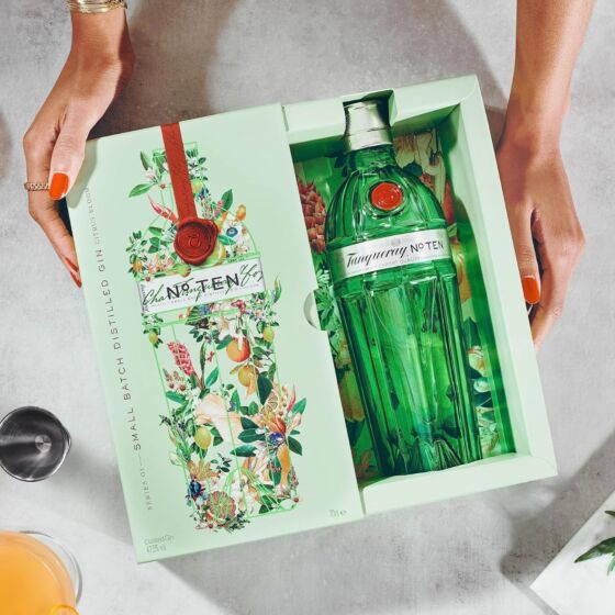Tanqueray No. Ten Gin Martini Cocktail Collection Gift Set 70cl